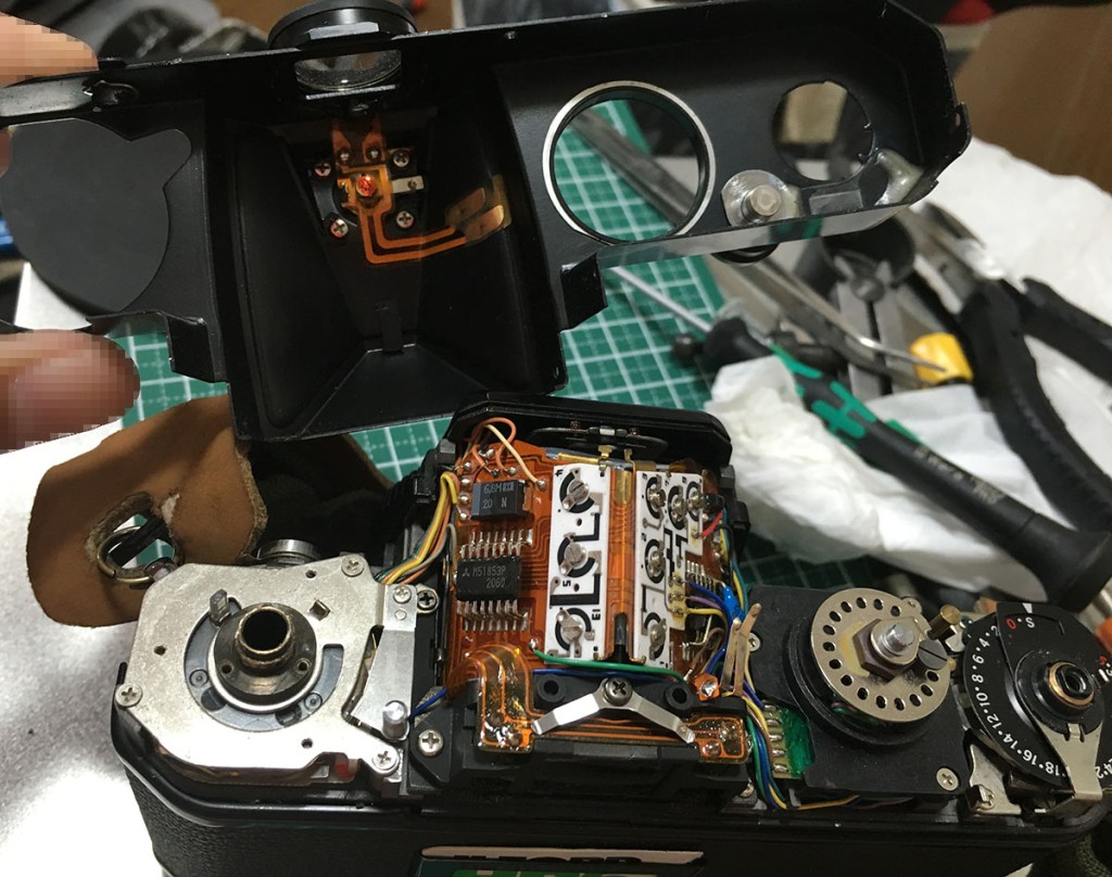 Repair: Nikon FE | Richard Haw's Classic Nikon Repair and Review