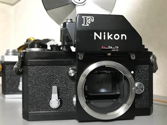 Repair: Nikon F part 1 | Richard Haw's Classic Nikon Repair and Review